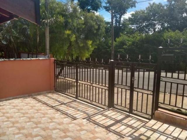 Casa com 3 dormitórios à venda, 300 m² por R$ 600.000,00 Colina de São Pedr.