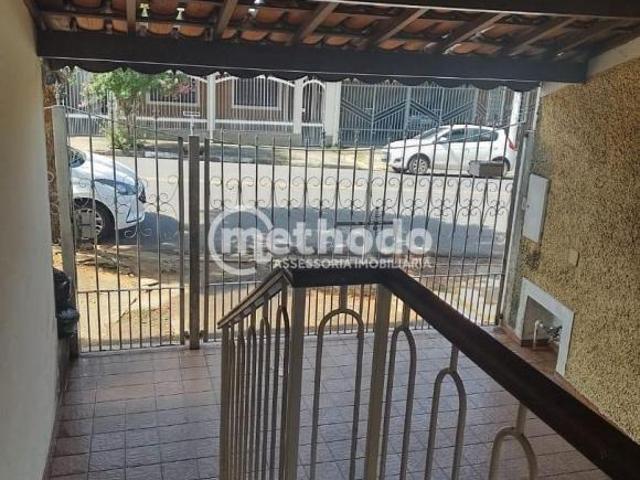 Casa com 3 dormitórios à venda, 300 m² por R$ 650.000,00 Vila Mota Bragança Paulista/SP