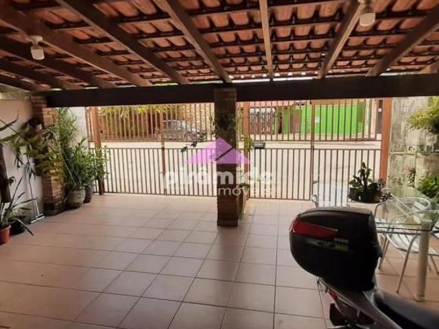 Casa com 3 dormitórios à venda, 300 m² por R$ 800.000,00 Jardim Jaqueira Caraguatatuba/SP