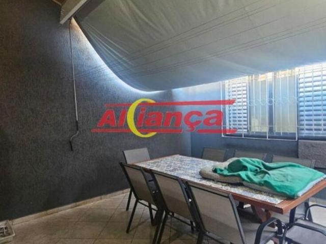 CASA COM 3 DORMITÓRIOS A VENDA, 300m² JARDIM GRACINDA GUARULHOS/SP