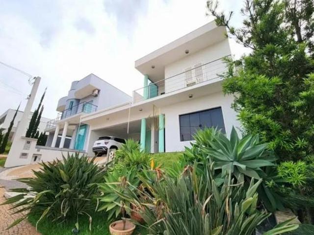 Casa com 3 dormitórios à venda, 301 m² por R$ 1.590.000,00 Residencial Village da Serra Mogi Gu