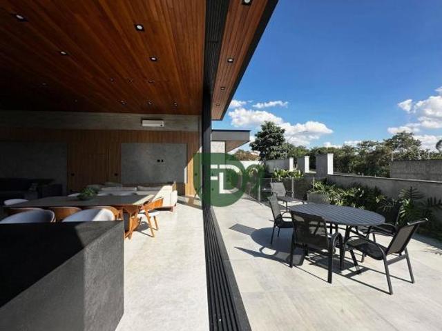 Casa com 3 dormitórios à venda, 302 m² por R$ 2.590.000,00 Fazenda Santa Lúcia Americana/SP