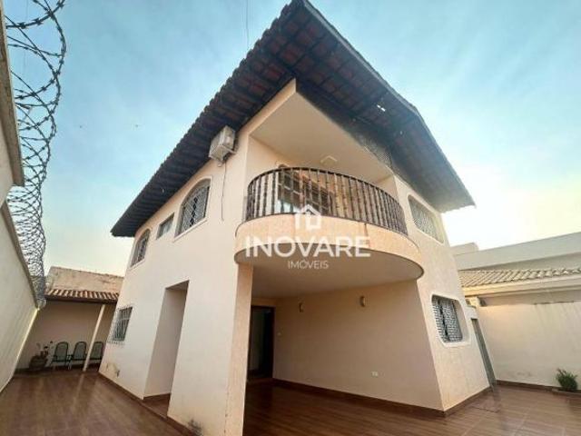 Casa com 3 dormitórios à venda, 303 m² por R$ 1.000.000,00 Setor Central Itumbiara/GO