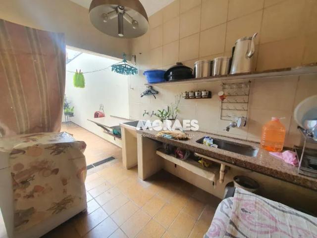 Casa com 3 quartos 1 suíte à venda, 314 m² por R$ 800.000 Centro Bauru/SP