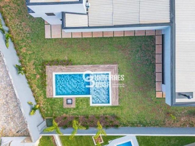 Casa com 3 dormitórios à venda, 315 m² por R$ 2.490.000,00 Condominio Terra de Santa Teresa Vinh