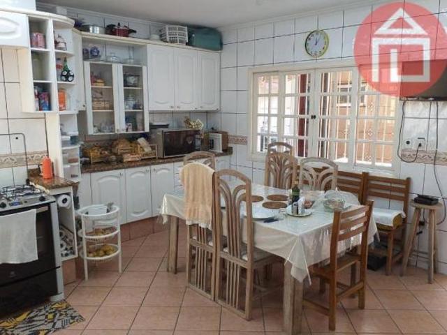 Casa com 3 dormitórios à venda, 316 m² por R$ 850.000 Centro Bragança Paulista/SP