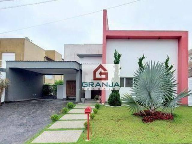 Casa com 3 dormitórios à venda, 317 m² por R$ 1.790.000,00 Golf Village Carapicuíba/SP
