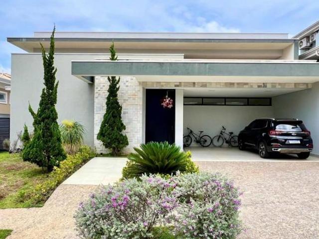 Casa com 3 dormitórios à venda, 313 m² por R$ 2.800.000,00 Condomínio Porto Seguro Village Valin