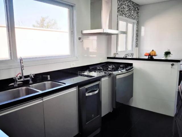 Casa com 3 dormitórios à venda, 325 m² por R$ 2.680.000,00 Granja Viana Jandira/SP