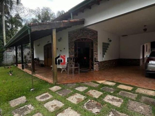 Casa com 3 dormitórios à venda, 325 m² por R$ 930.000,00 Cotia Cotia/SP