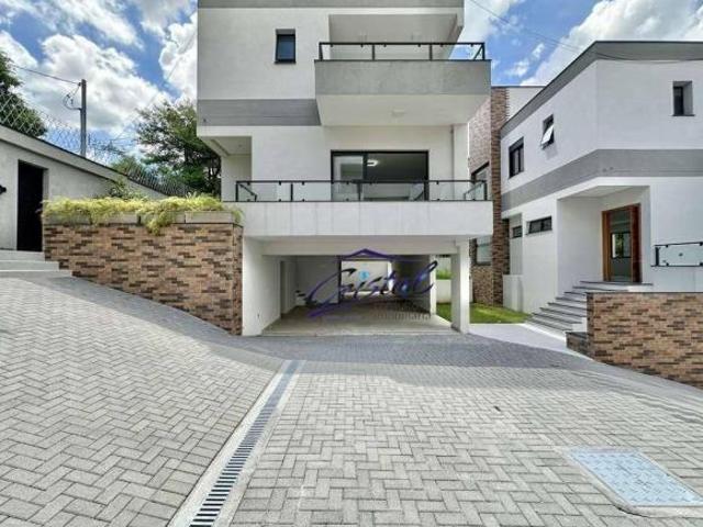Casa com 3 dormitórios à venda, 326 m²