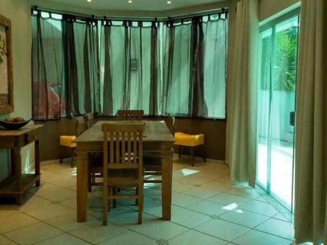 Casa com 3 dormitórios à venda, 326 m² por R$ 1.790.000,00 Condomínio Chácaras do Lago Vinhedo/S