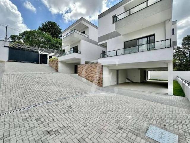 Casa com 3 dormitórios à venda, 326 m² por R$ 2.240.000,00 Chácara do Refúgio Carapicuíba/SP