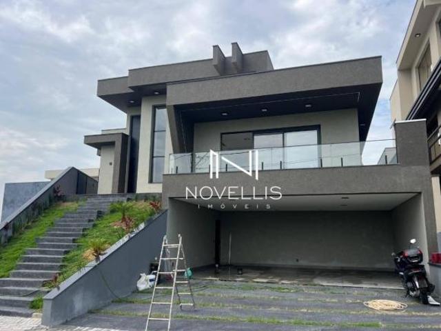 Casa com 3 dormitórios à venda, 320 m² por R$ 1.845.000,00 Santa Mônica Caçapava/SP