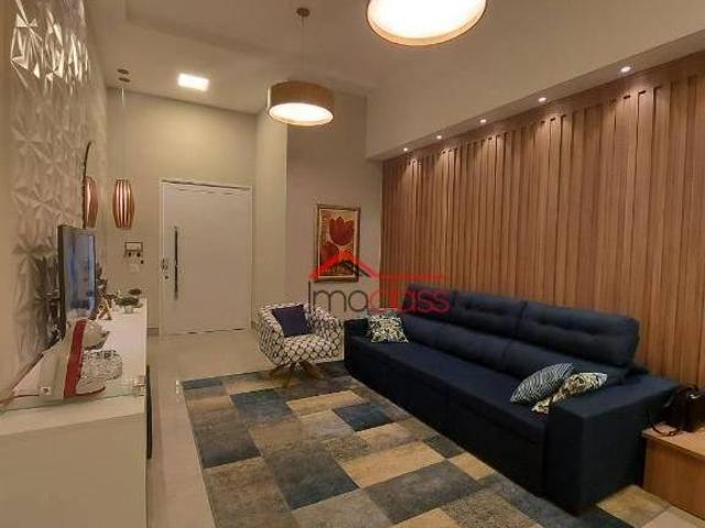 Casa com 3 dormitórios à venda, 320 m² por R$ 2.100.000,00 Chácara Letônia Americana/SP