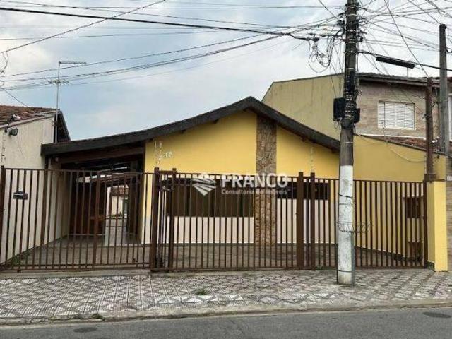 Casa com 3 dormitórios à venda, 320 m² Vila São José Taubaté/SP
