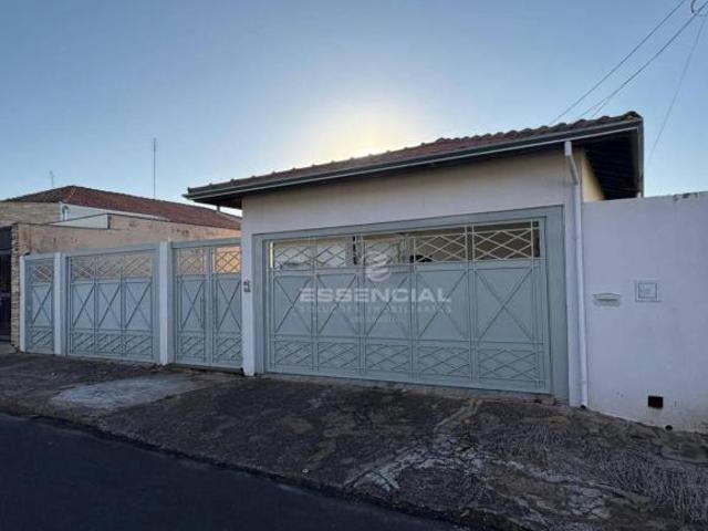 Casa com 3 dormitórios à venda, 321 m² por R$ 700.000,00 Jardim Panorama Botucatu/SP