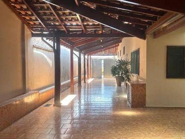 Casa com 3 dormitórios à venda, 336 m² por R$ 750.000,00 Jardim Nova Barretos Barretos/SP