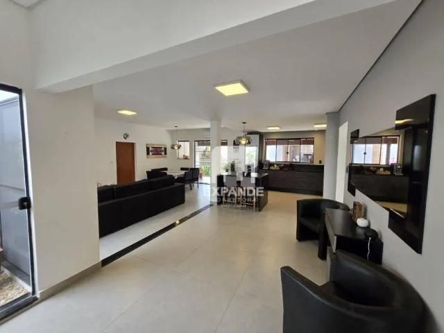 Casa com 3 dormitórios à venda, 340 m² por R$ 1.800.000 Vila Sonia Botucatu/SP