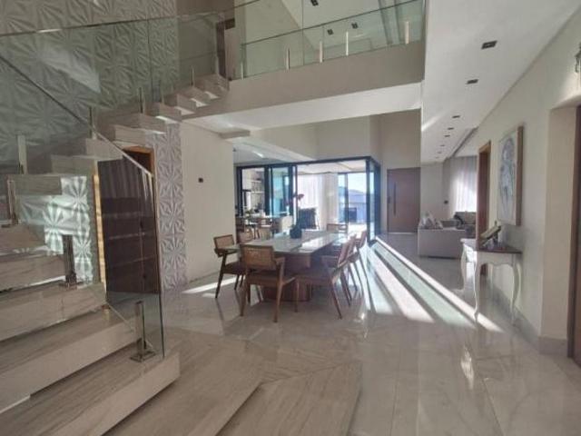 Casa com 3 dormitórios à venda, 355 m² por R$ 3.725.000,00 Urbanova São José dos Campos/SP