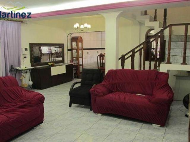 Casa com 3 dormitórios à venda, 350 m² por R$ 615.000,00 Jardim Utinga Santo André/SP