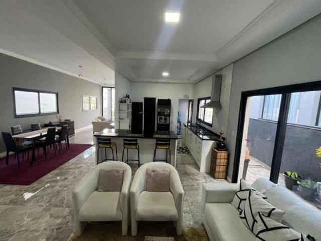 Casa com 3 dormitórios à venda, 361 m² por R$ 1.950.000,00 Suru Santana de Parnaíba/SP