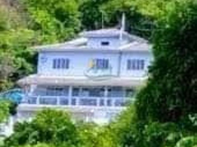Casa com 3 dormitórios à venda, 384 m² por R$ 1.800.000,00 Cigarras São Sebastião/SP
