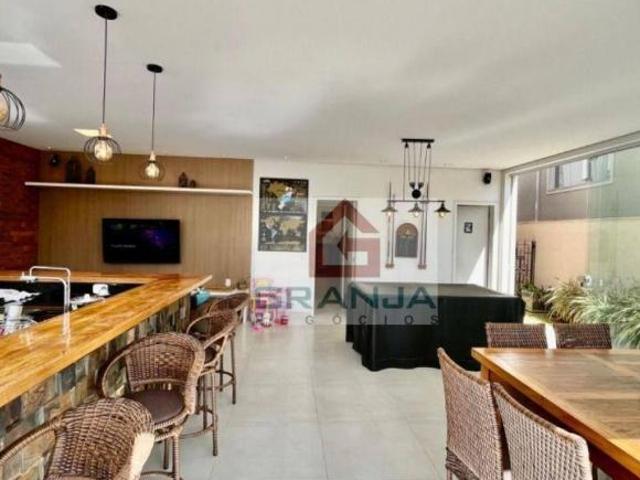 Casa com 3 dormitórios à venda, 380 m² por R$ 2.790.000,00 Jardim do Golf I Jandira/SP