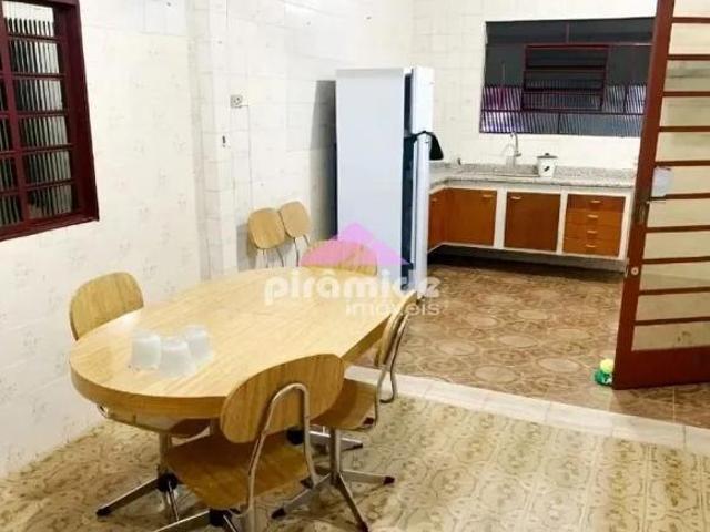Casa com 3 dormitórios à venda, 382 m² por R$ 795.000,00 Jardim Santa Inês II São José dos Campo