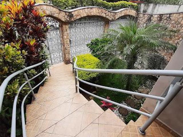 Sobrado com 4 Suites à venda, 398 m² por R$ 1.390.000 Vila Rosália Guarulhos/SP
