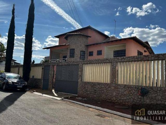 Casa com 3 dormitórios à venda, 400 m² por R$ 1.400.000,00 Setor Habitacional Contagem Sobradinh