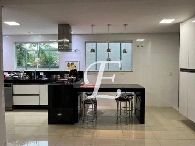 Casa com 3 dormitórios à venda, 400 m² por R$ 1.685.000,00 Caraguatá Mairiporã/SP