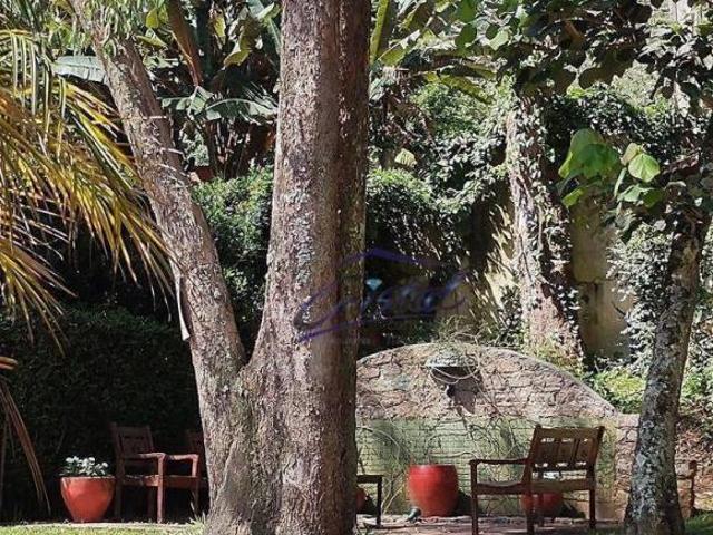 Casa com 3 dormitórios à venda, 400 m² por R$ 2.400.000,00 Granja Viana Carapicuíba/SP