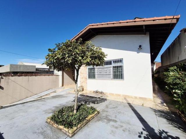 Casa com 3 dormitórios à venda, 400m² total de terreno, Centro Pe