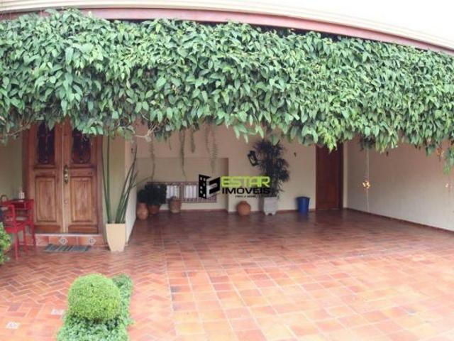 Casa com 3 dormitórios à venda, 401 m² por R$ 2.250.000,00 Vila Petrópolis Atibaia/SP
