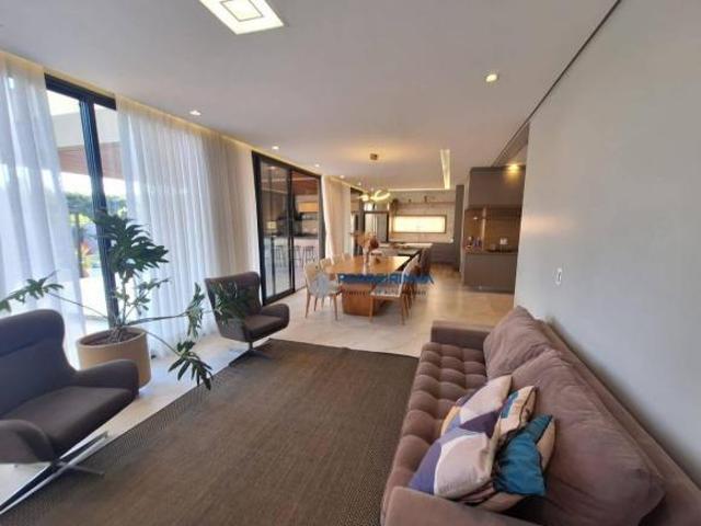 Casa com 3 dormitórios à venda, 411 m² por R$ 3.900.000,00 Urbanova São José dos Campos/SP
