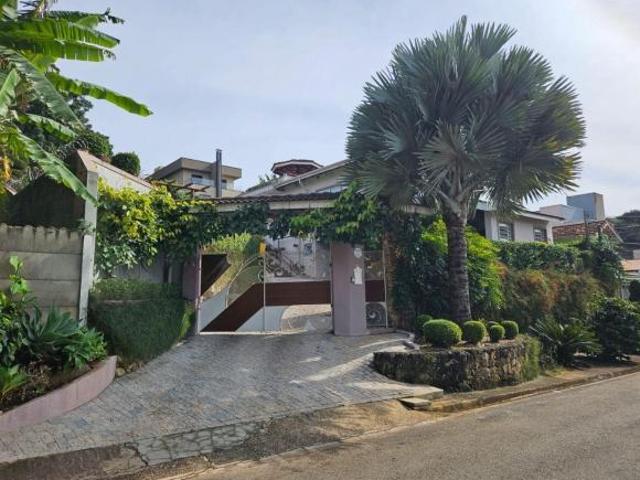 Casa com 3 dormitórios à venda, 420 m² por R$ 2.500.000,00 Jardim do Lago Atibaia/SP
