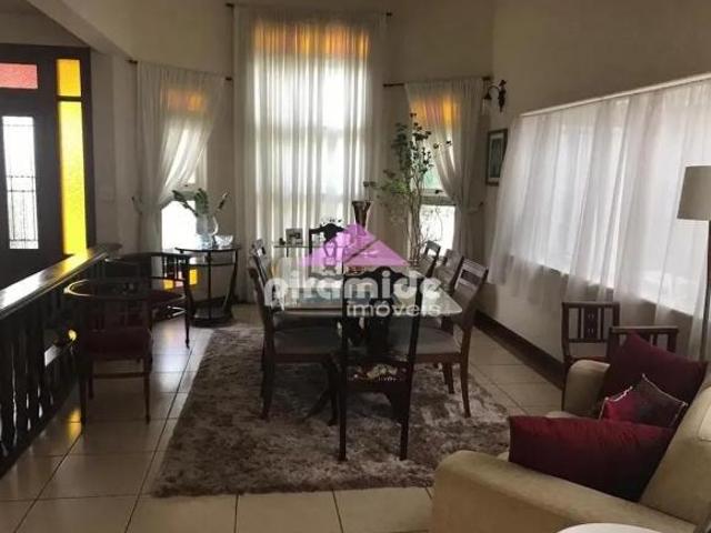 Casa com 3 dormitórios à venda, 420 m² por R$ 2.500.000,00 Urbanova São José dos Campos/SP