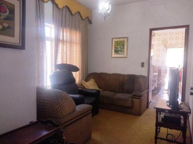 Casa com 3 dormitórios à venda, 420 m² Vila São José Taubaté/SP