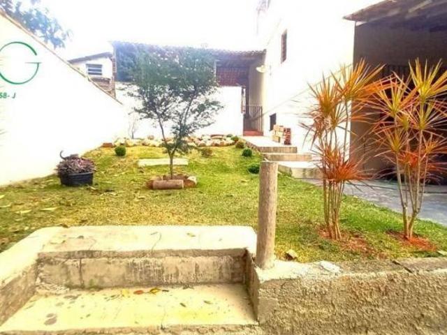 Casa com 3 dormitórios à venda, 430 m² por R$ 1.100. Puris Ibiúna/SP