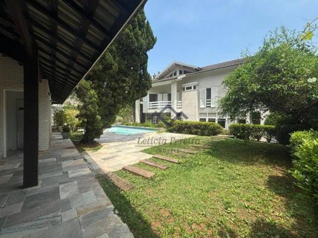 Casa com 3 dormitórios à venda, 485 m² por R$ 3.800.000 Residencial Dez Alphaville Santana de