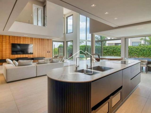 Casa com 3 dormitórios à venda, 480 m² por R$ 5.200.000,00 Urbanova São José dos Campos/SP