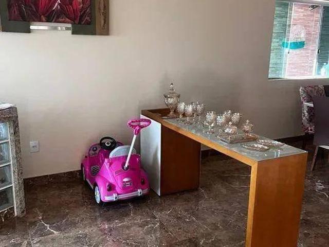 Casa com 3 dormitórios à venda, 496 m² por R$ 780.000,00 Vera Cruz Belo Horizonte/MG