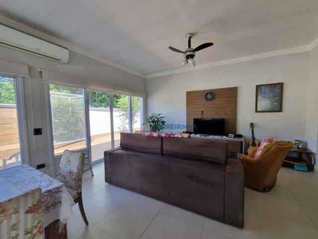 Casa com 3 dormitórios à venda, 520 m² por R$ 3.800.000,00 Urbanova São José dos Campos/SP