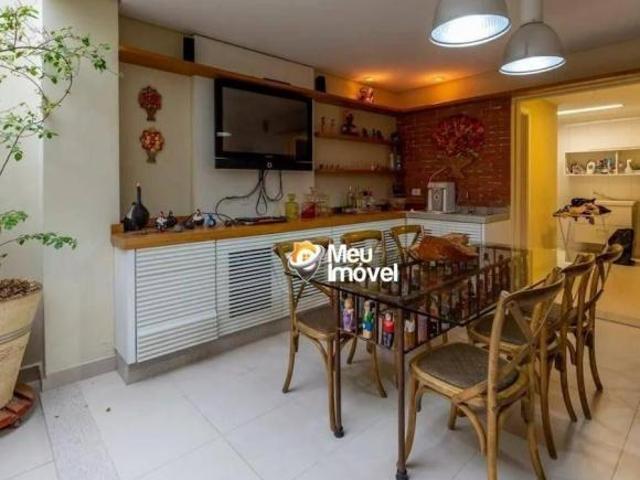 Casa com 3 dormitórios à venda, 560 m² por R$ 2.350.000,00 Horto Florestal São Paulo/SP