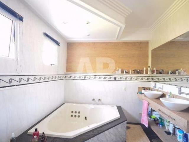 Casa com 3 dormitórios à venda, 620 m² por R$ 2.100.000,00 Condomínio Campos de Santo Antônio It