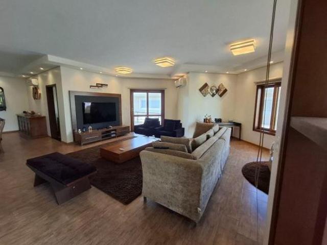 Casa com 3 dormitórios à venda, 630 m² por R$ 2.800.000,00 Condomínio Portal do Lago Valinhos/SP