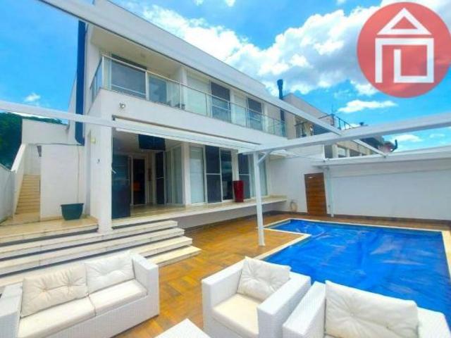 Casa com 3 dormitórios à venda, 658 m² por R$ 2.200.000,00 Condomínio Residencial Euroville Brag