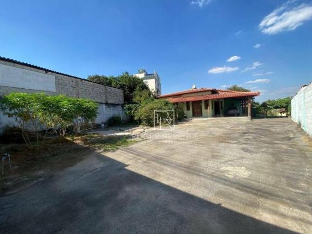 Casa com 3 dormitórios à venda, 677 m² por R$ 900.000 Novo Horizonte Betim/MG