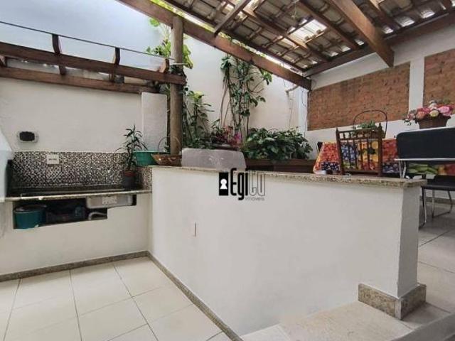 Casa com 3 dormitórios à venda, 69 m² por R$ 650.000,00 São Mateus Juiz de Fora/MG